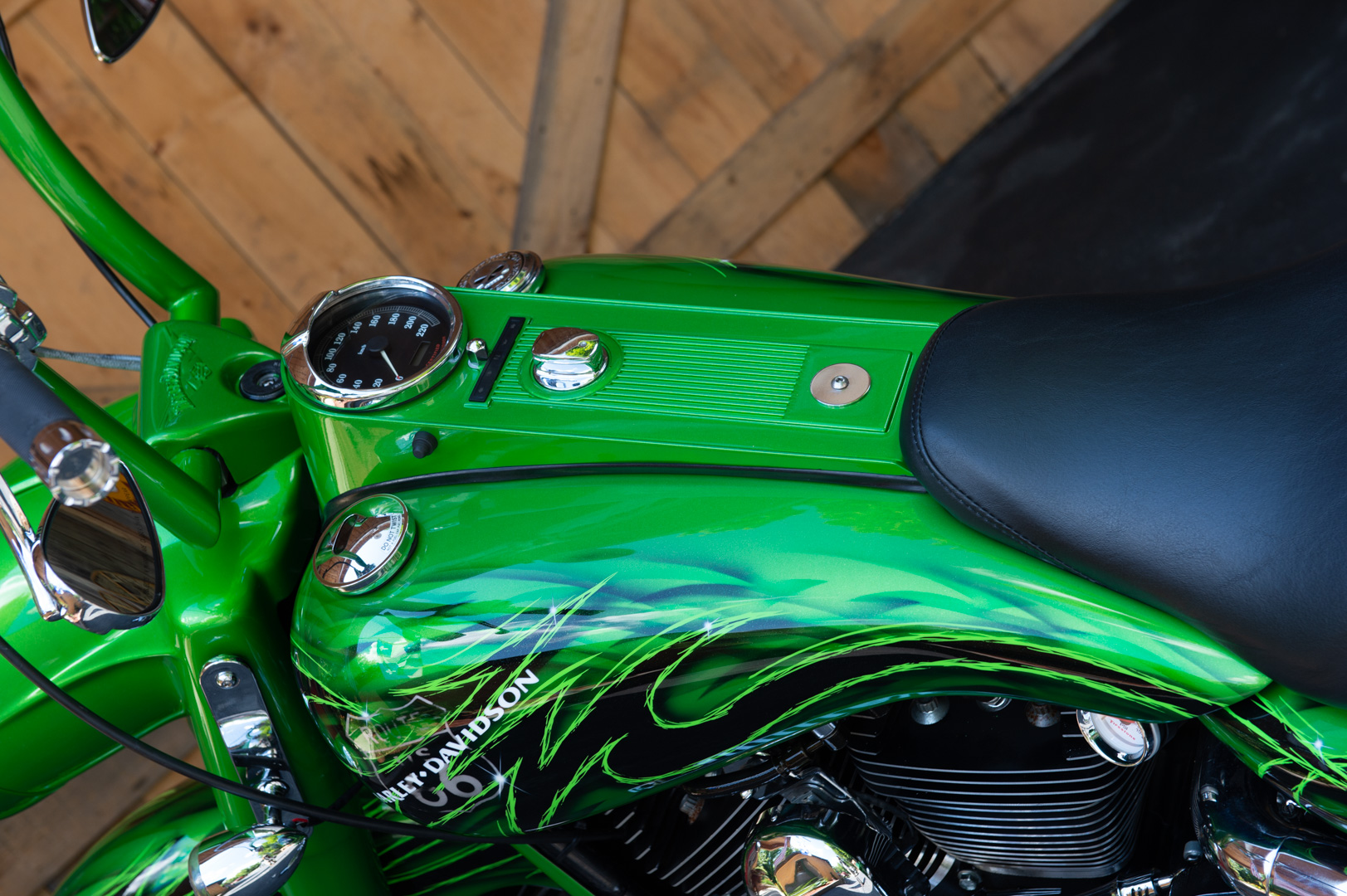 Moto Custom Harley-Davidson Road King Classic 2001 | Custom Tour Magazine