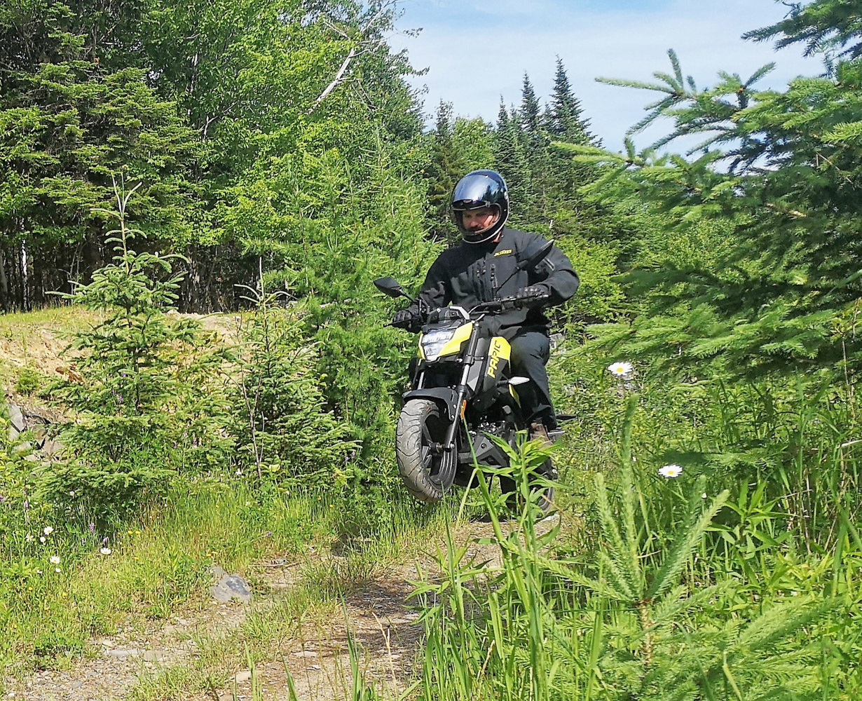 CFMOTO 125 ST Papio 2022 - Essai | Custom Tour Magazine