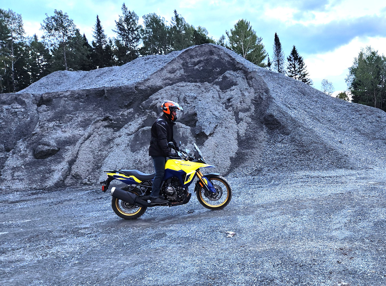 Suzuki V-Strom 800DE 2023 : le juste milieu! | Custom Tour Magazine