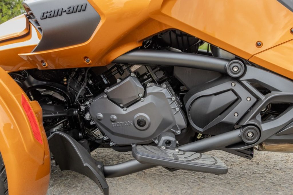 Can-Am Spyder F3 Limited Special Series: Essai | Custom Tour Magazine