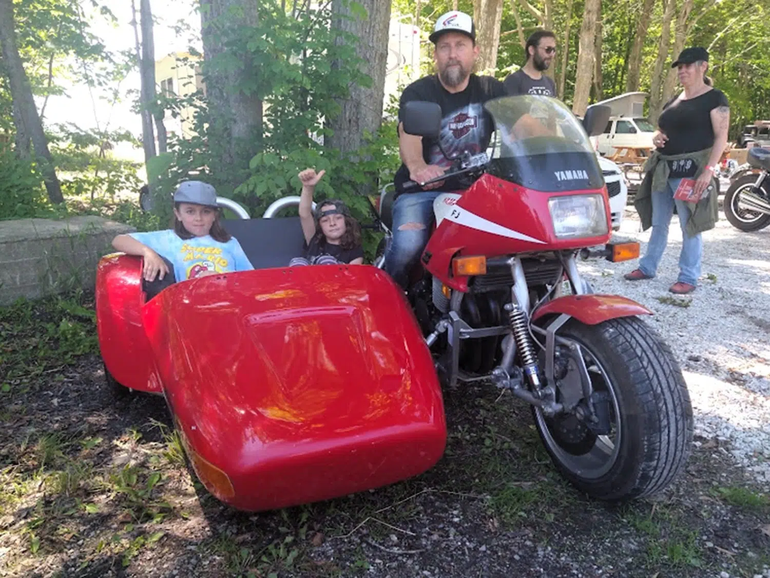 LE SIDE-CAR: AJOUTEZ UNE ROUE À VOTRE PASSION | Custom Tour Magazine
