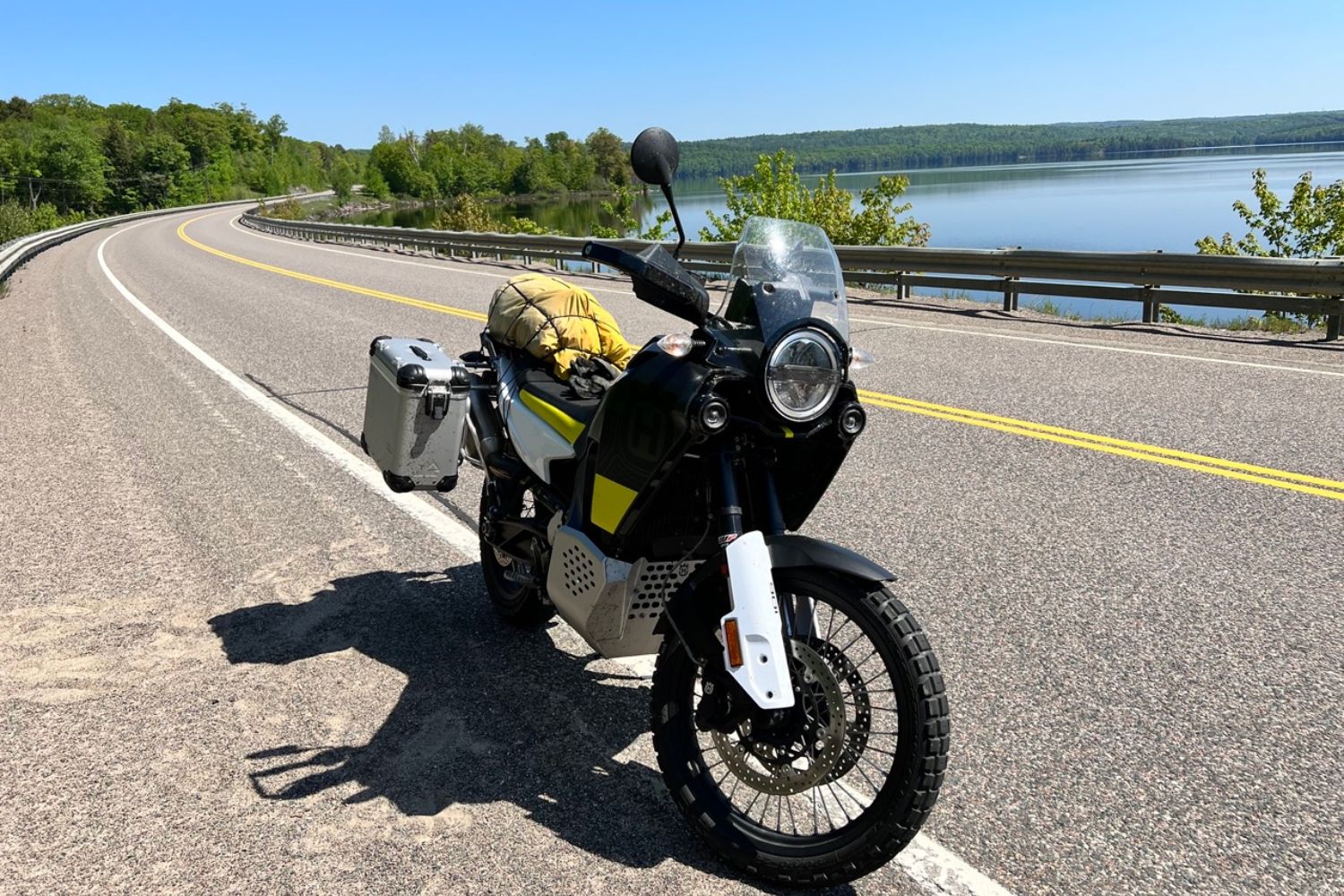 Randonnée sur la Queue du Dragon au Canada | Custom Tour Magazine